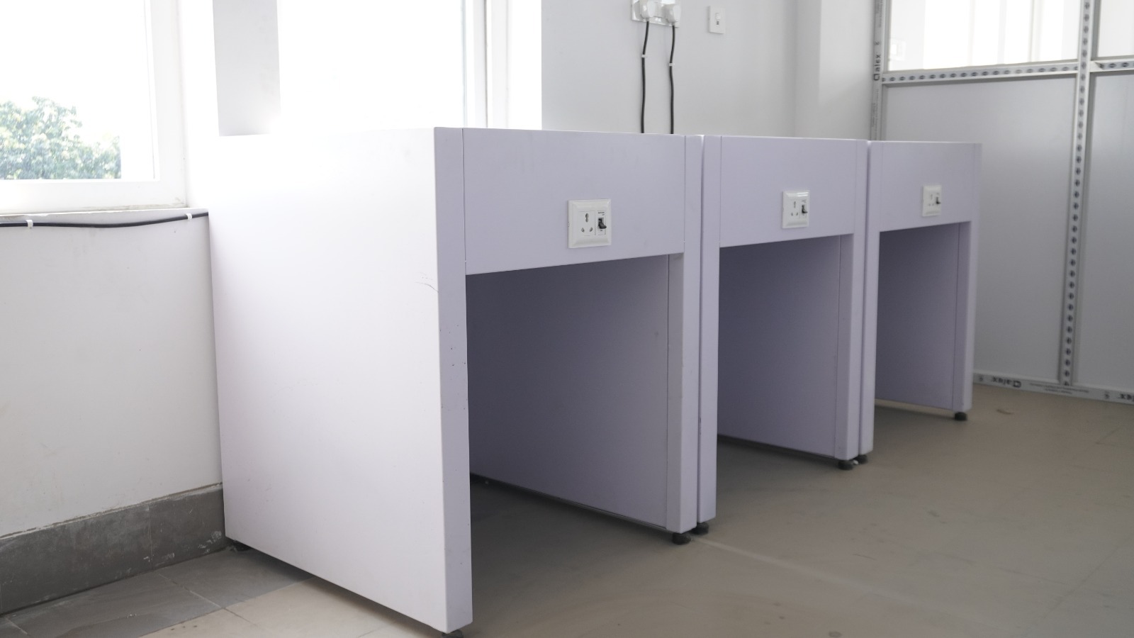 Anti-Vibration Table: Application in Modern Labs