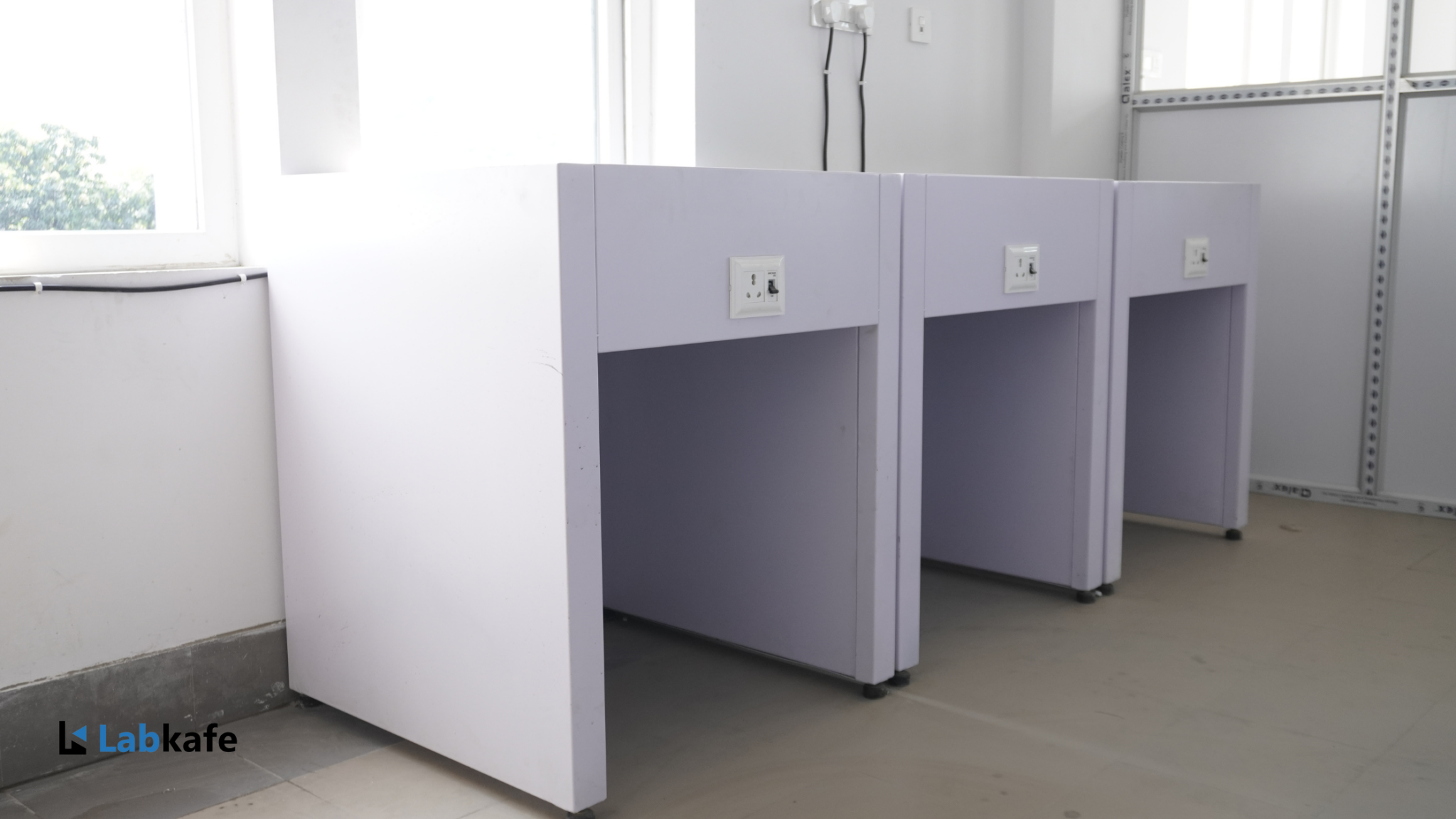 Top Anti-Vibration Workbench Manufacturer in India-Labkafe